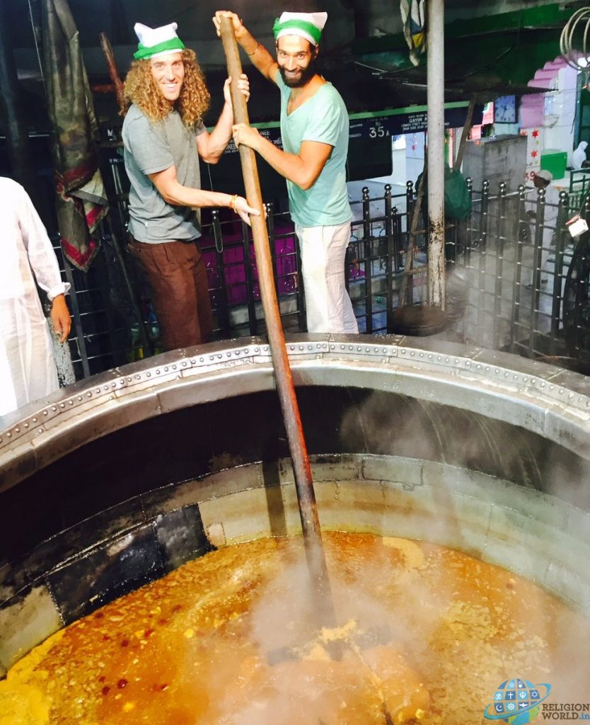 Khichdi : An Indian Dish that bonds Taste and Faiths Religion World