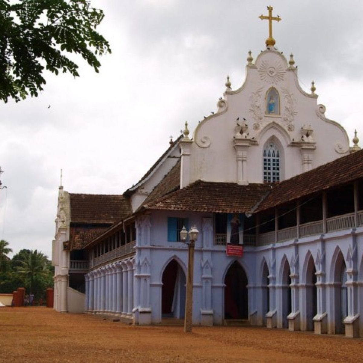 "50 stars of Christmas" : Gunadala Church: Andhra’s Very Own Vellankani ...