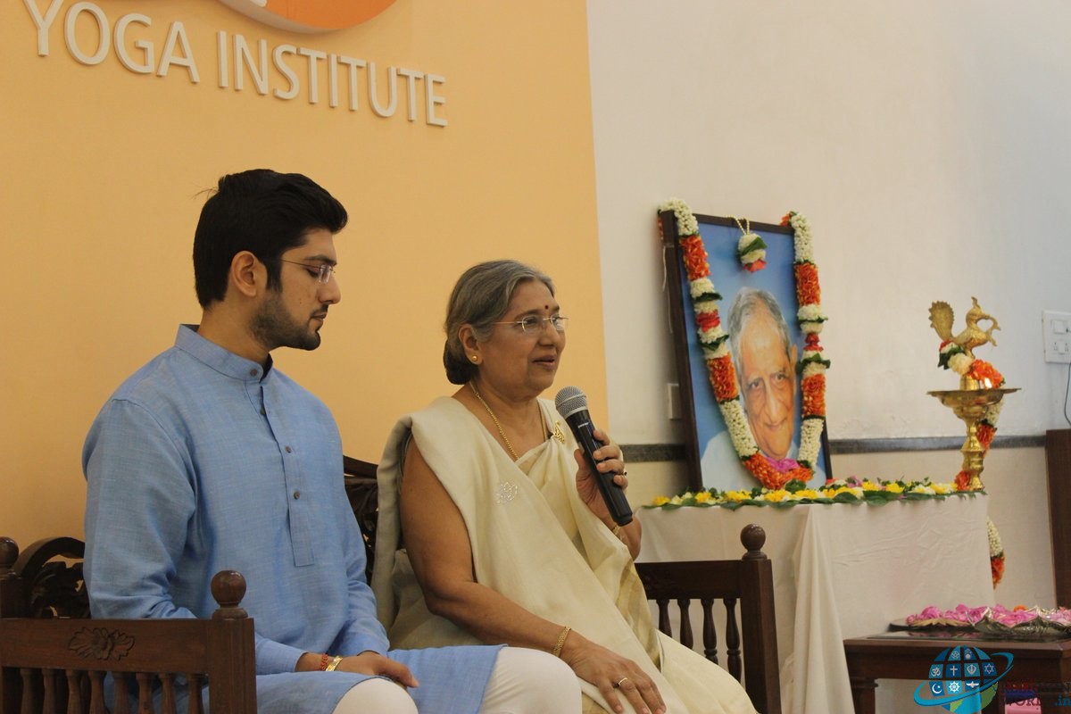 A Yogi Who Served Yoga Purely : Dr Jayadeva Yogendra ( 27.04.1929 - 16. ...